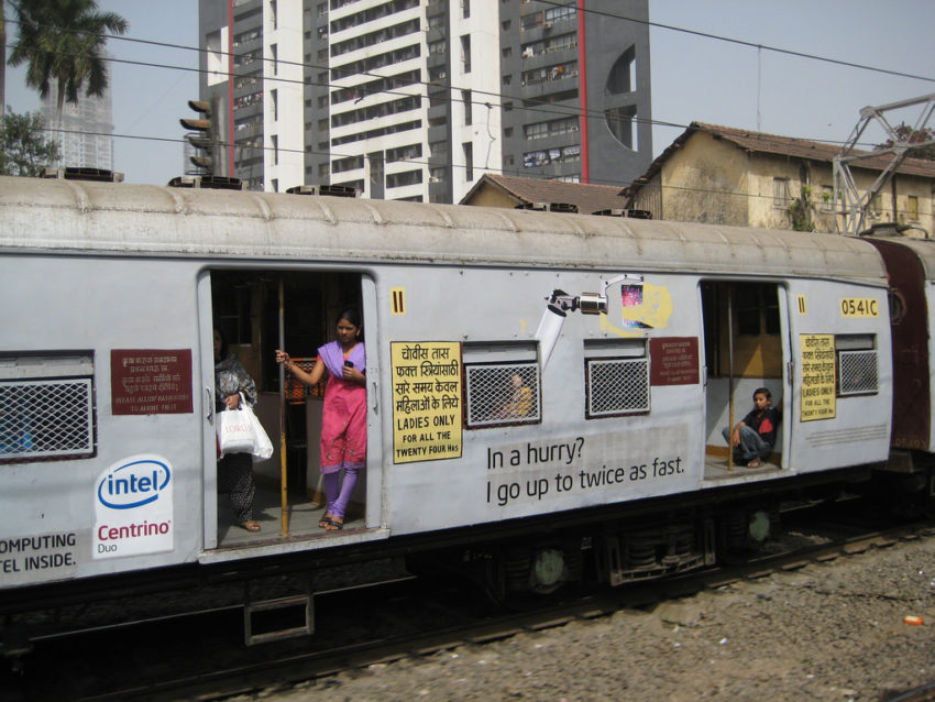 Mumbai Local: Funny Things Every Women Experience "Ladies Dabba (Coach ...
